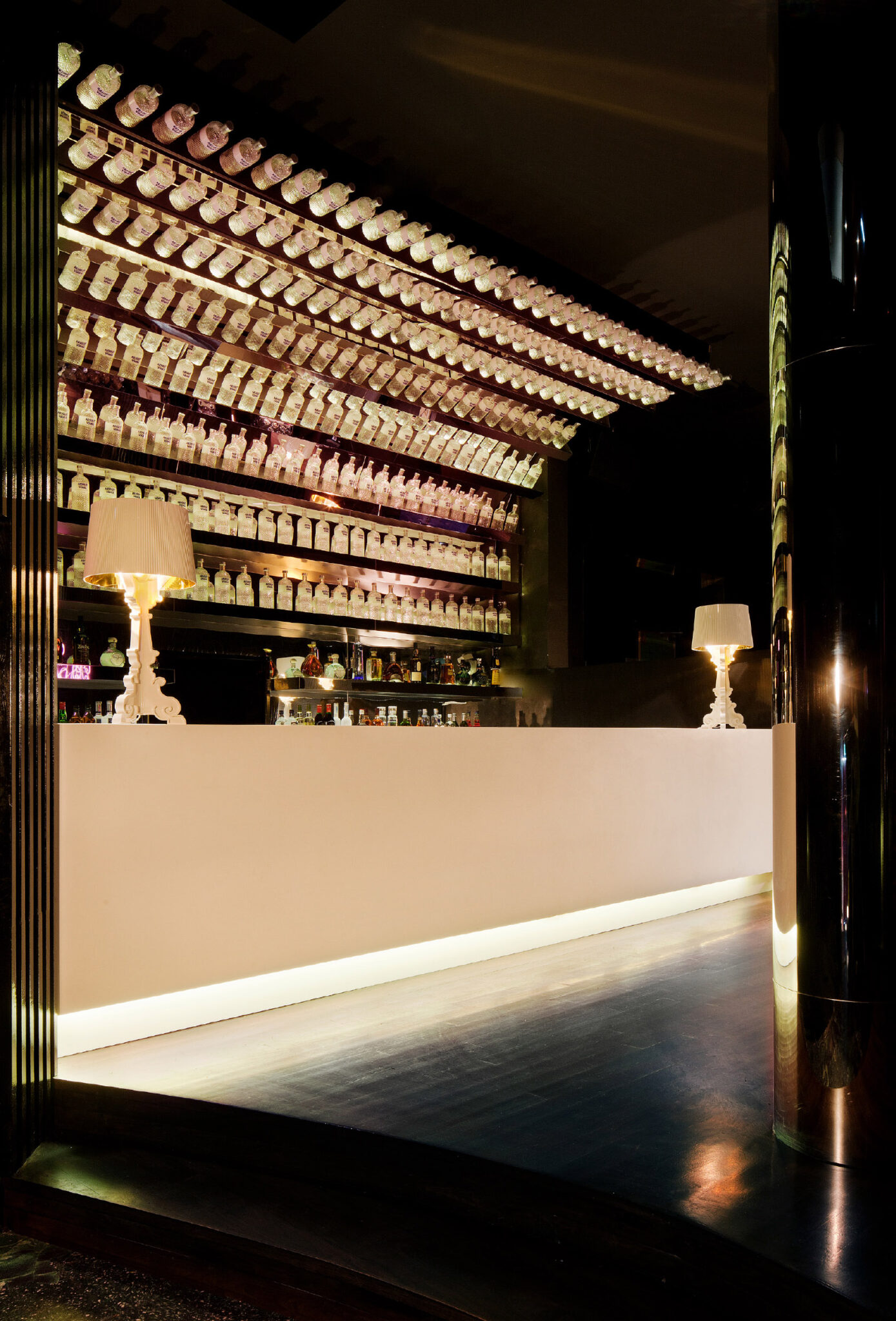 Pretty Please Melbourne | Travis Walton